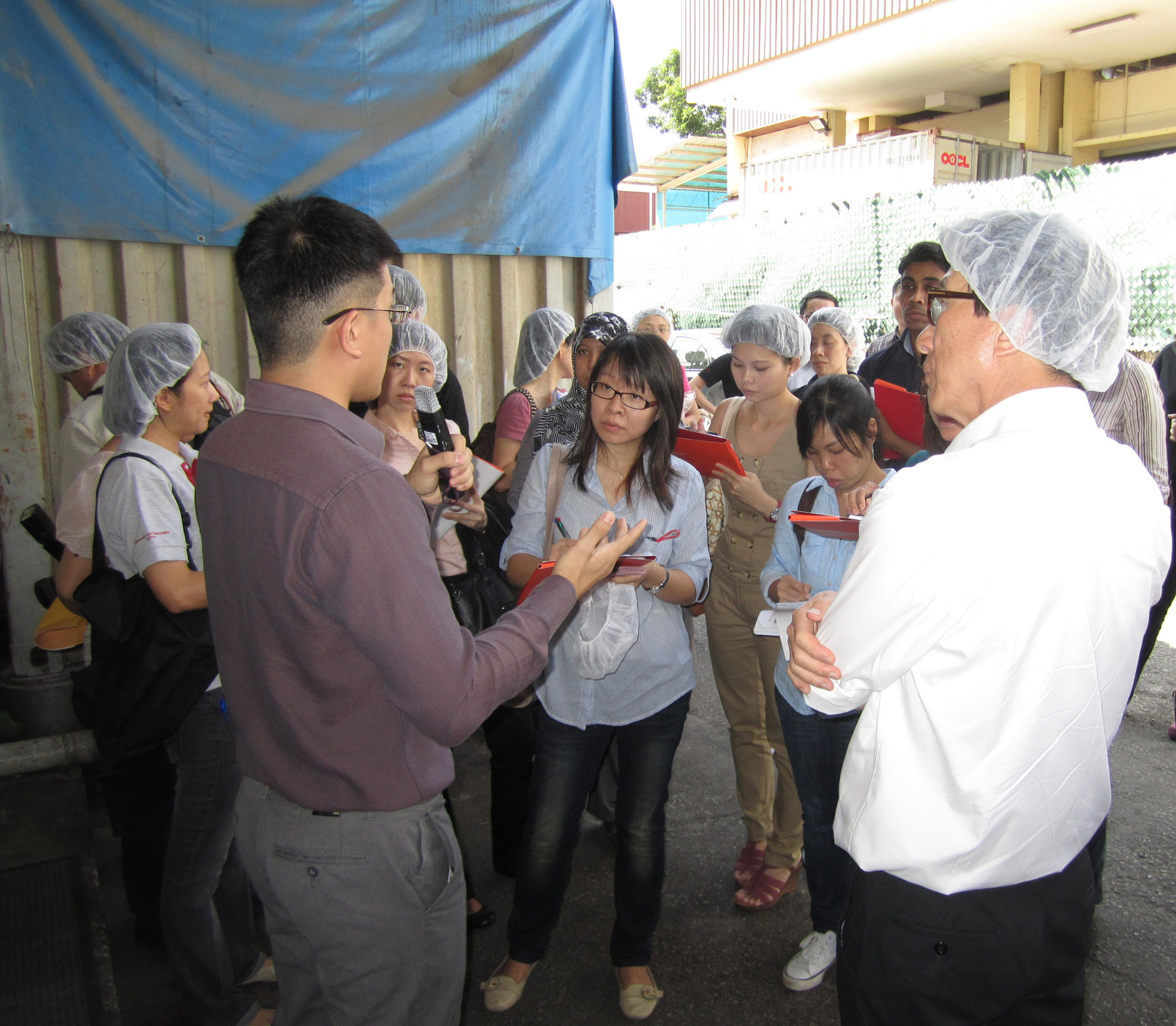 MINISTER LIM SWEE SAY & MEDIA VISIT (18 Apr 2012):: People Bee Hoon ...